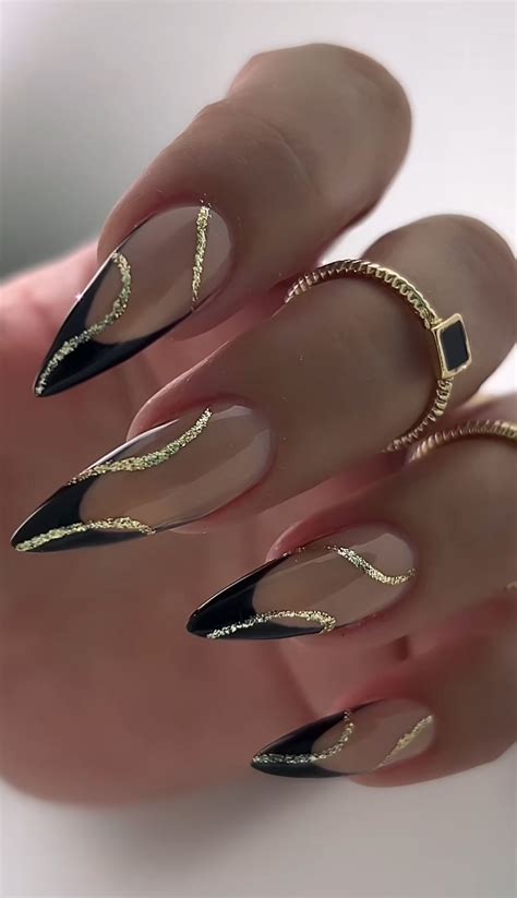 Pin de Carolina Marquez em Uñas Unhas pretas Gel unhas Unhas compridas