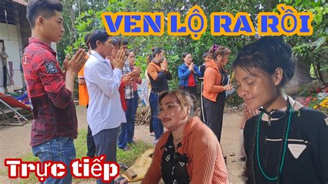 Ven Cô Gái Hành Căn Trở Về Nhà Ngoại Làm Lễ Khấn Vái Kiếp Nạn Cùng