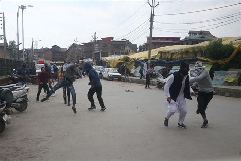 Stone Pelters Anti National Elements Not To Get Govt Job And Passport