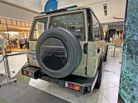 Technical Data Of Vehicle Toyota Land Cruiser 70 Japan Automoli