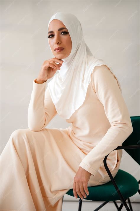 Free Photo Muslim Woman Wearing Hijab Medium Shot