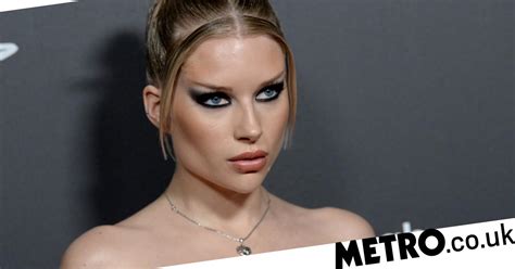 Lottie Moss Goes Skinny Dipping Amid Report She Earns £1000000 On Onlyfans Trendradars
