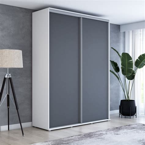 Wysoka szafa przesuwna pakowna Maja 140x242x61 cm Wnętrze z