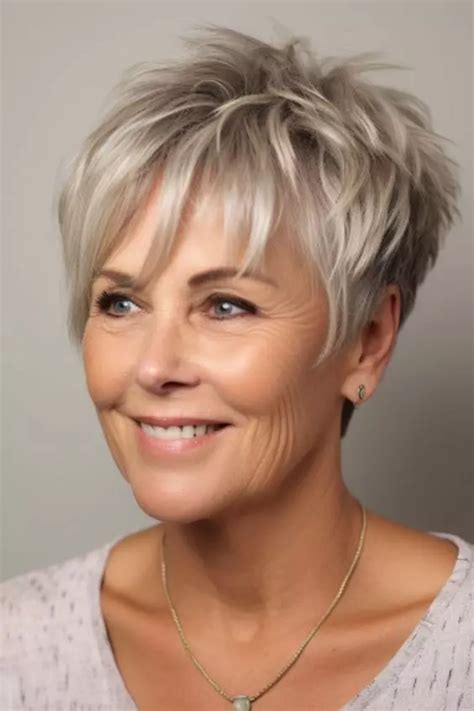 35 Gorgeous Wash And Wear Haircuts For Over 50 2025 Fabbon