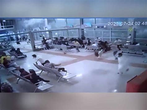 Yemen 11 Passengers Injured As Storm Shatters Glass Wall At Aden Airport