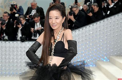 Vera Wang Claims Her Recipe For Youthful Looks Includes Dunkin Donuts