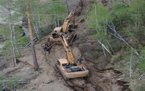 “Хууль бусаар ашигт малтмал хайх ашиглах олборлох” гэмт хэрэг үйлдсэн байж болзошгүй хэрэгт