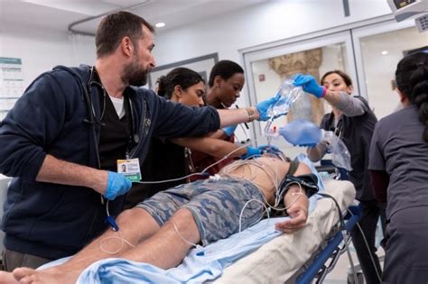 The Pitt Review Noah Wyle Is Sensational In Scrubs