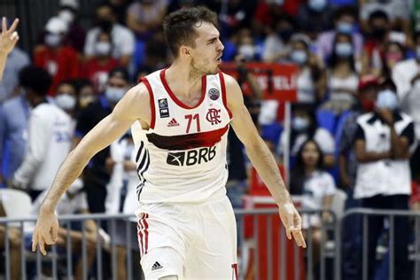 Pesaro In Arrivo Il Brasiliano Leonardo Demetrio Sportando