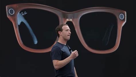 2024 Expected To Be The Year Of AI Glasses