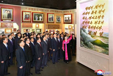 조선로동당 제5차 세포위원장대회 참가자들 만경대 방문 여러곳 참관