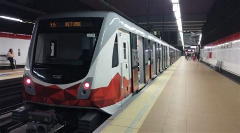 Metro De Quito Da Detalles Del Hundimiento De Centenares De Casas En