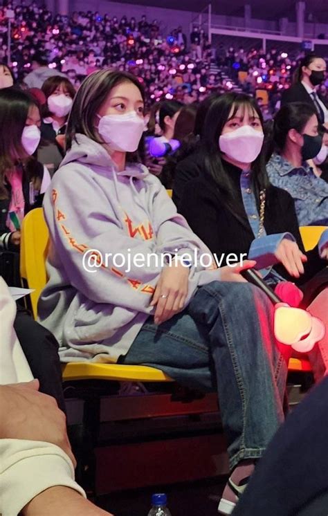รวมเหล่าเซเลปคนดังในวงการที่ไปคอนเสิร์ต Blackpink ที่โซลทั้ง2วัน Pantip