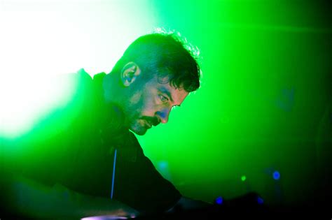 Beatinkcom Bonobo プリミティブと洗練の両方から生みだされる圧倒的多幸感 アルバム『fragments』の繊細な