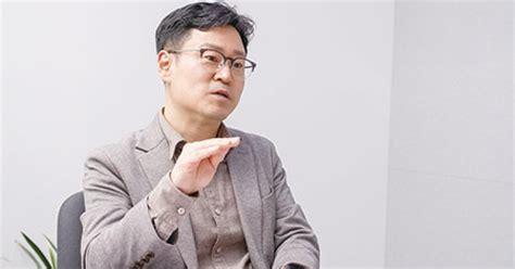 금리 인하 美보다 韓 먼저경기 우려 더 커 리서치센터장에게 듣는다 5