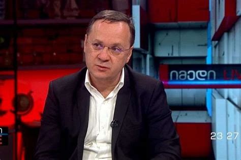 ბევრი გაცემული პირობა დაავიწყდა პრეზიდენტს ზურგი შეაქცია ამომრჩეველს და ახლა იმ ხალხს ესაუბრება