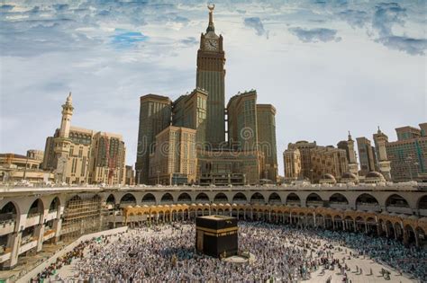 Peregrinos Musulmanes En La Kaaba En La Mezquita Haram De La Mecca