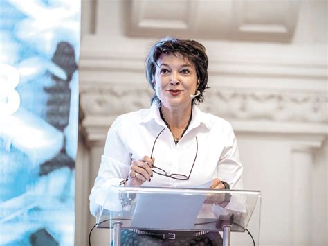 Gabriela Matei pleacă de la conducerea Microsoft după doi ani de mandat