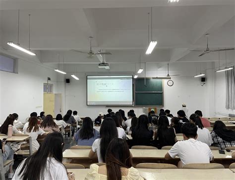 经济管理学院组织学生参加“525心理健康系列活动”——朋辈心理辅导培训 山东农业工程学院经济管理学院欢迎您