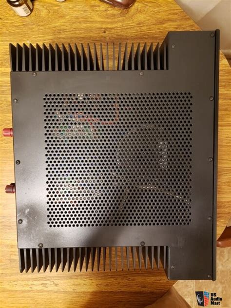 Adcom Gfa 5500 Power Amp One With Captive Power Cord One With