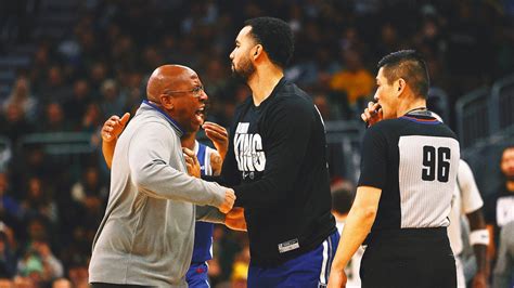 Nba Fines Kings Coach Mike Brown 50k After Outburst Against Referee