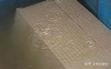 贴砖墙上不洒水，瓷砖掉了别后悔！ 知乎