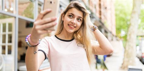 How Facial Bias Makes People Judge You Based On Your Face Shape And