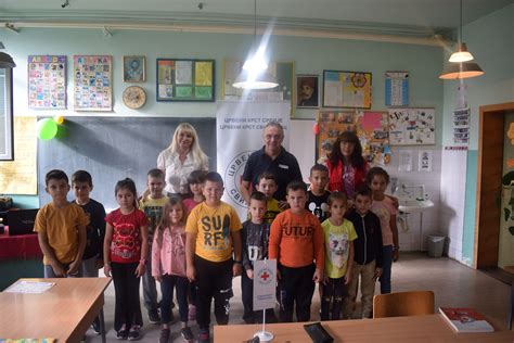 Безбедност деце у саобраћају Црвени крст Свилајнац