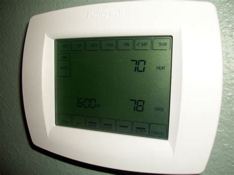 Choosing Installing And Wiring A Home Thermostat Dengarden