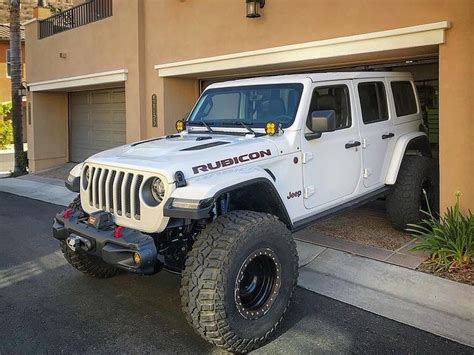 Maximus 3 Jl Roof Rack System With Rhino Rack Artofit