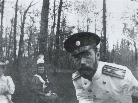 It seems that the Tsar Nicholas II has found something surprising ...
