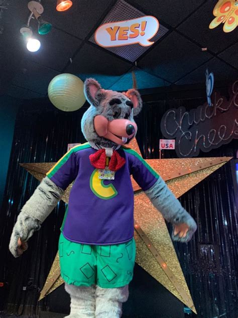 3 Stage Chuck E Chuck E Cheese Spirit Halloween Fnaf