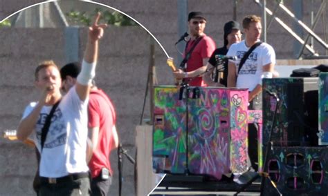 Coldplay Rehearsal For Paralympic Closing Ceremony Daily Mail Online