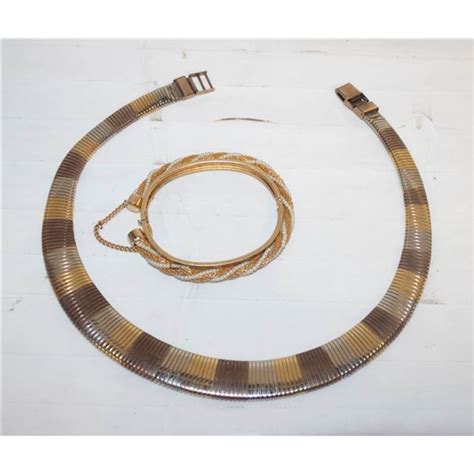 Estate Tri Gold Bracelt And Necklace Set Estate Kastner Auctions