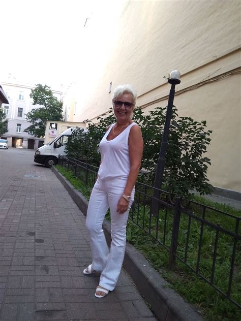 Female Profile And Live Cam Show Skyprivate