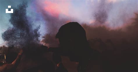 Foto Silueta De Hombre Fumando Cigarrillo Imagen Fumar Gratis En Unsplash