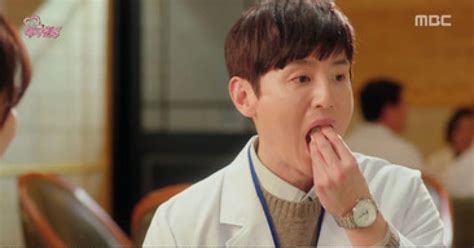 한번 더 해피엔딩 권율 조각 같은 외모에 스마트한 패션 감각으로 여심 저격