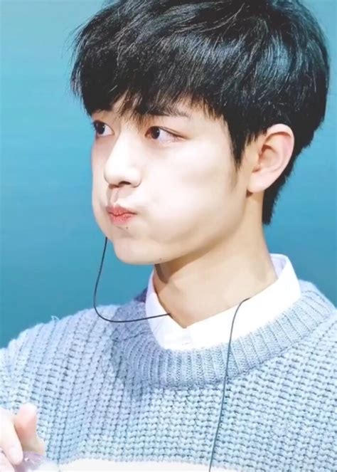 肖战抖音截图 动态图库网