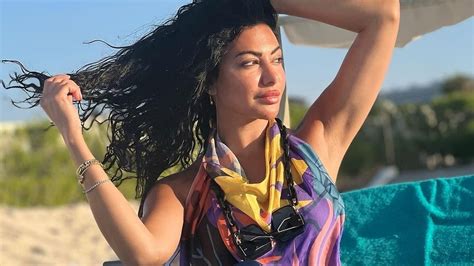 بإطلالة لافتة ميريهان حسين تستمتع بإجازتها في الساحل الشمالي
