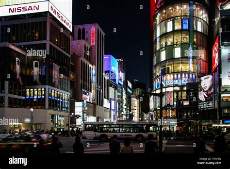 Busy Crosswalk Ginza Tokyo Japan High Resolution Stock Photography And Images Alamy
