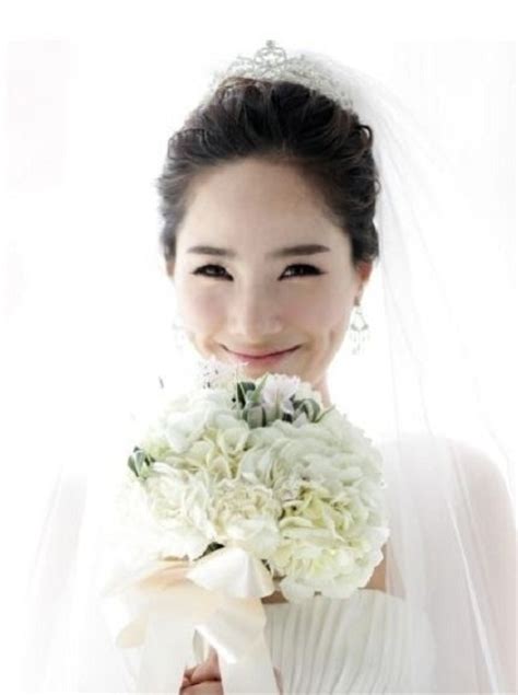 Former Kara Member Kim Sung Hee Ties The Knot Soompi