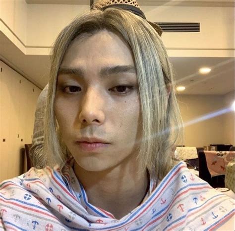 Nijiro Murakami as Chishiya Nijirô murakami Murakami Stray kids