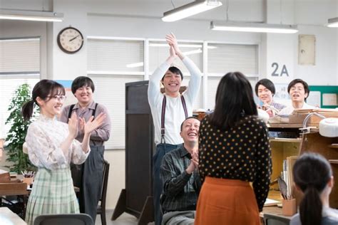 『なつぞら』第67話では、なつ（広瀬すず）がアパートから出てきた女性の姿を見て｜real Sound｜リアルサウンド 映画部