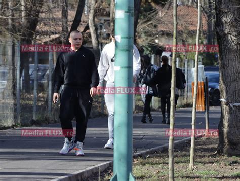 Vlad Obu Prietenul Fraților Tate Fotografiat După Ce A Ieșit De La Diicot
