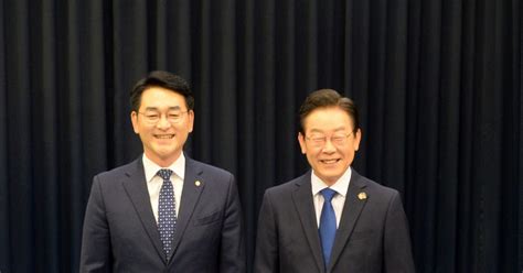 더불어민주당 당대표 초청 토론회 앞서 기념촬영 하는 후보들