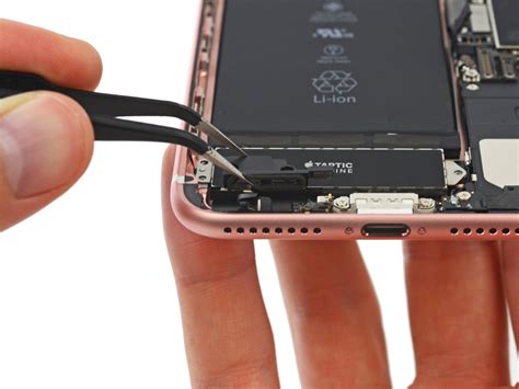 IPhone Plus Teardown Confirms Bigger Taptic Engine Larger Battery Mashable