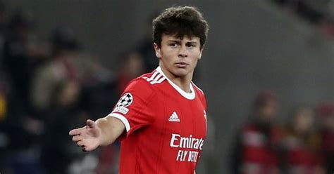 Man United Send Scouts To Watch Benfica Teenager And 2 More Under Radar