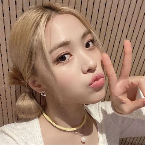 Itzy Ryujin Icon Messy Lq Pfp Midzy Itzy Icon Kpop