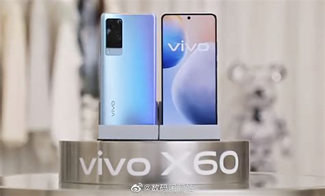Vivo X60 真机上手照曝光：居中单孔柔性直屏后置云阶微云台镜头 It之家