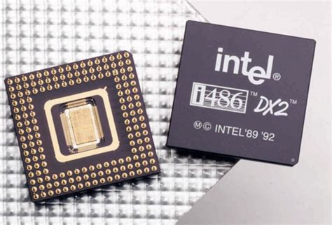 Intel Fue Fundada En 1968 Por Gordon E Moore Y Robert Noyce El Nombre